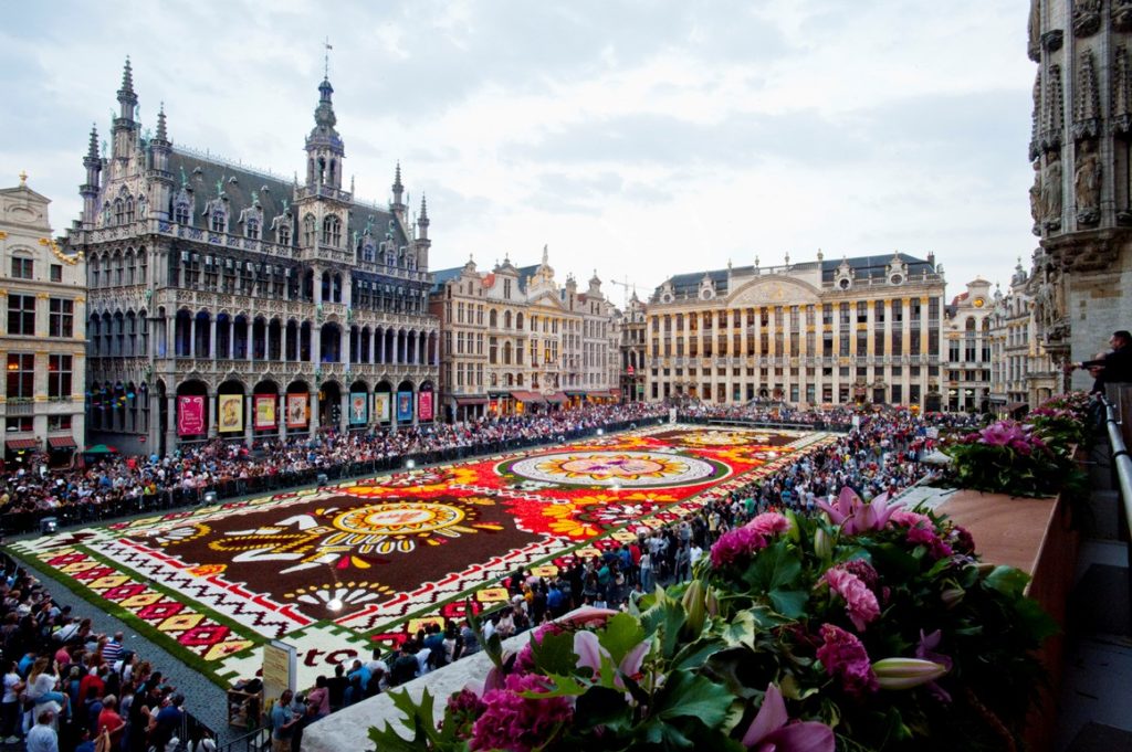 Die Rückkehr des Blumenteppichs - Belgieninfo