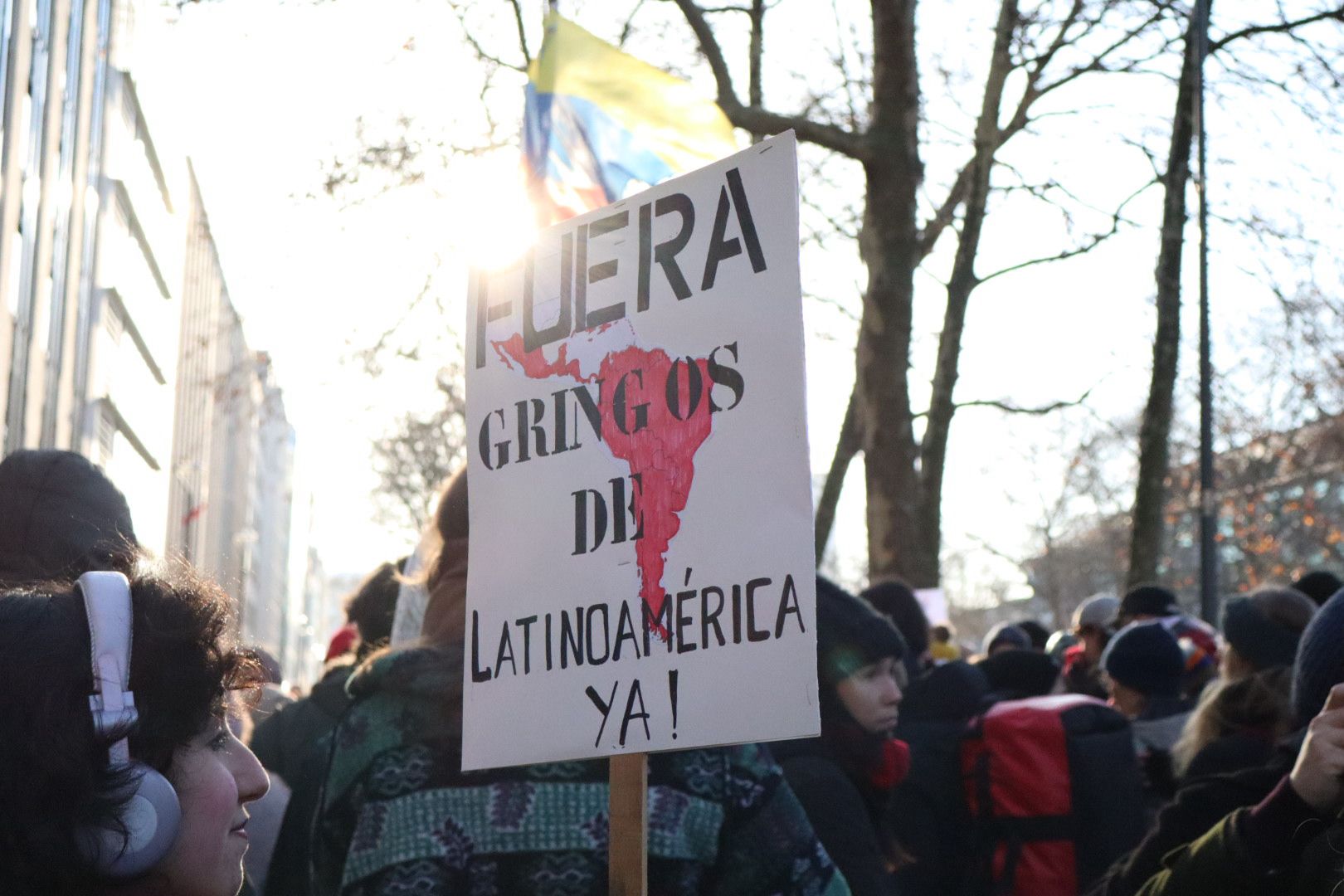 Proteste gegen den US-Überfall auf Venezuela - Belgieninfo